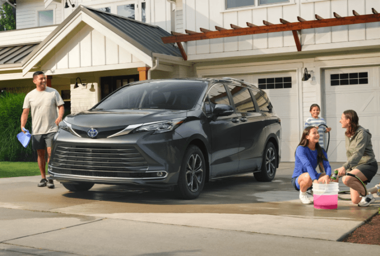 2025 Toyota Sienna Mini-Van | 2025 Toyota Van