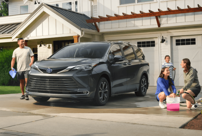 2025 Toyota Sienna Mini-Van | 2025 Toyota Van