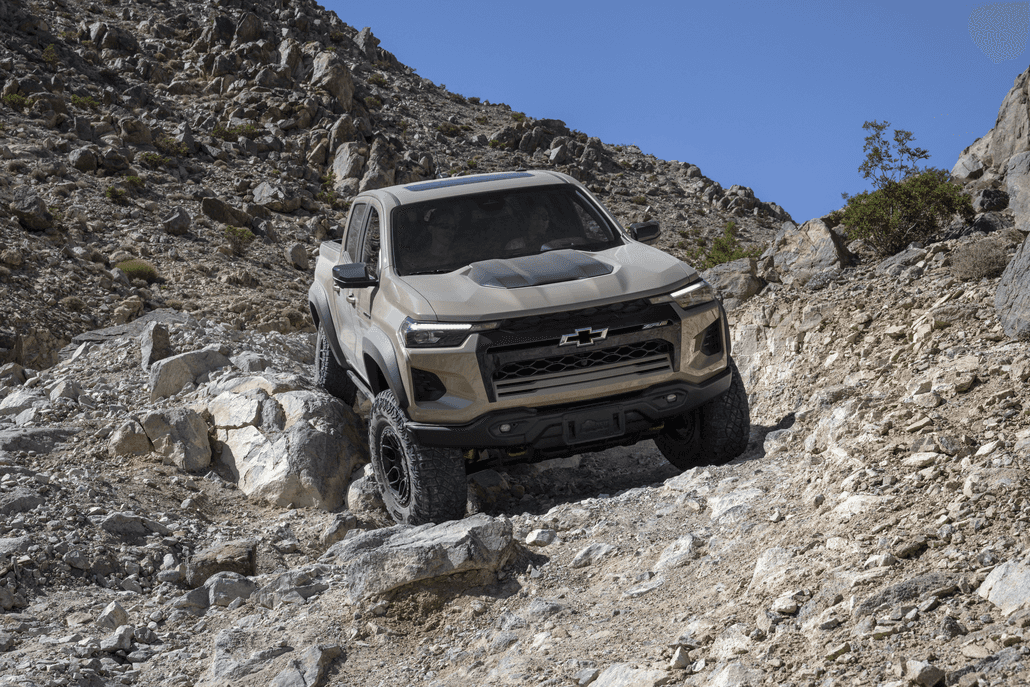 Chevrolet Colorado ZR2 Bison Is The Off-Road Easy Button - Midsize