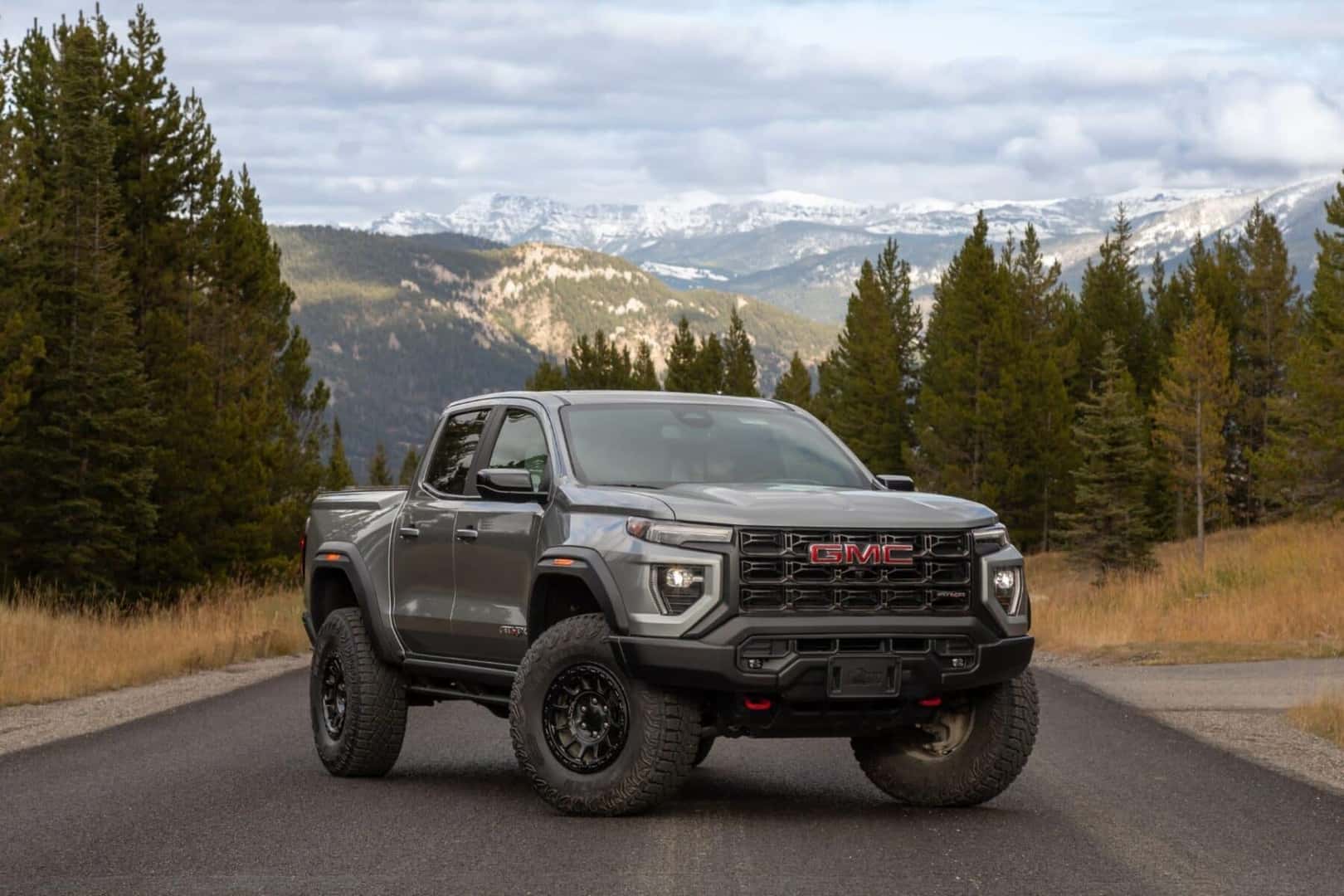 GMC Sierra 1500 vs Canyon – Which Pickup Suits You?