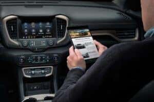 How to Connect to Apple CarPlay in Your GMC ? STEP BY STEP