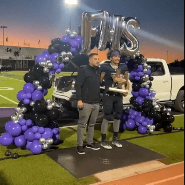 Viva Ford Built Ford Tough Award | Viva Auto Group