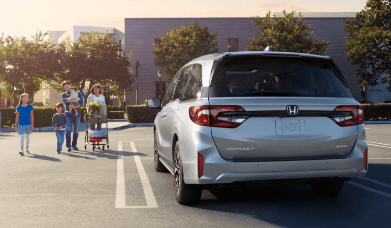 The 2025 Honda Odyssey | New Honda Minivan for the Whole Family